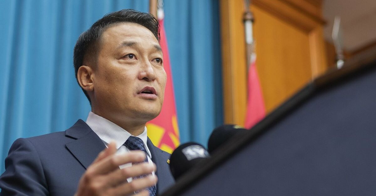 ХНХ ын сайд Д Сарангэрэлийг албан тушаалаас нь огцруулахаар боллоо